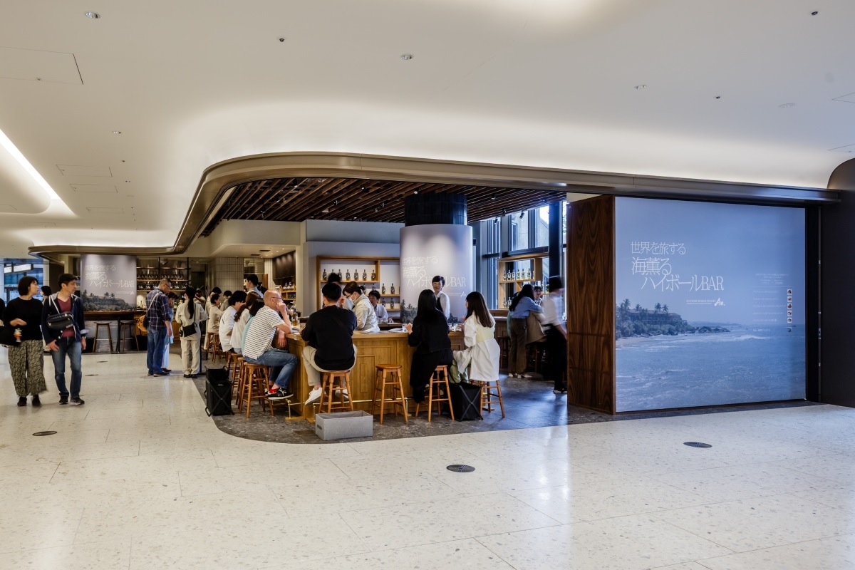世界を旅する海薫るハイボールBAR | CASE-STUDY | HILLS MEDIA & SPACE